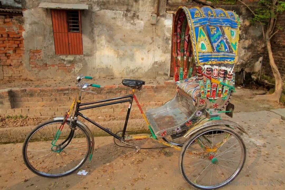 A look at the colourful Rickshaw Art in Bangladesh | Street Art