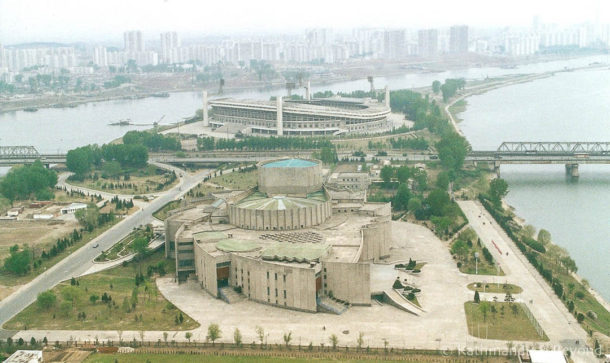 Visiting North Korea at as tourist in the early 2000s