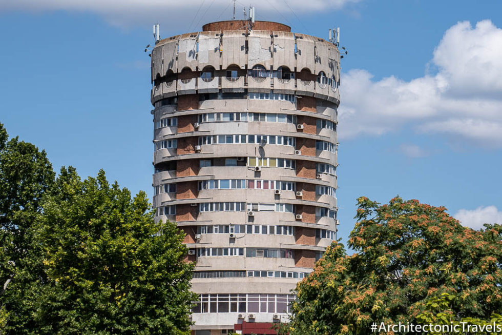 Blocul Rotund MF-1 in Constanţa, Romania | Socialist architecture